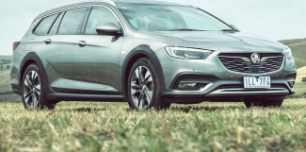 Holden Calais vs Holden Commodore | CarsGuide