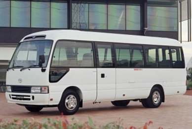 Toyota Coaster Standard (LWB) 2006 Price & Specs | CarsGuide